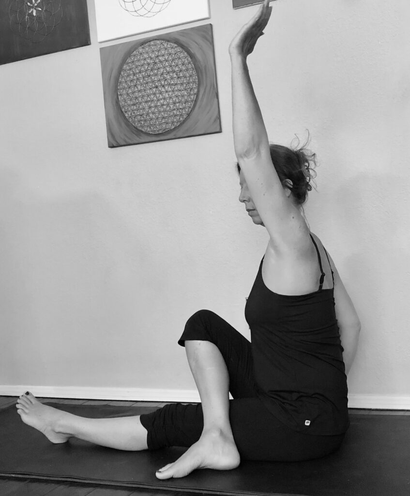 MATSYENDRASANA - SEATED SPINAL TWIST - Empowered Beyond Belief
